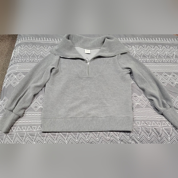 Varley | Sweaters | Varley Vine Half Zip Pullover Sweater Size Small ...